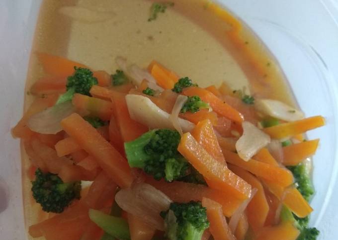 Resep Tumis wortel segar (ala anak kosan) oleh yunita damayanti - Cookpad