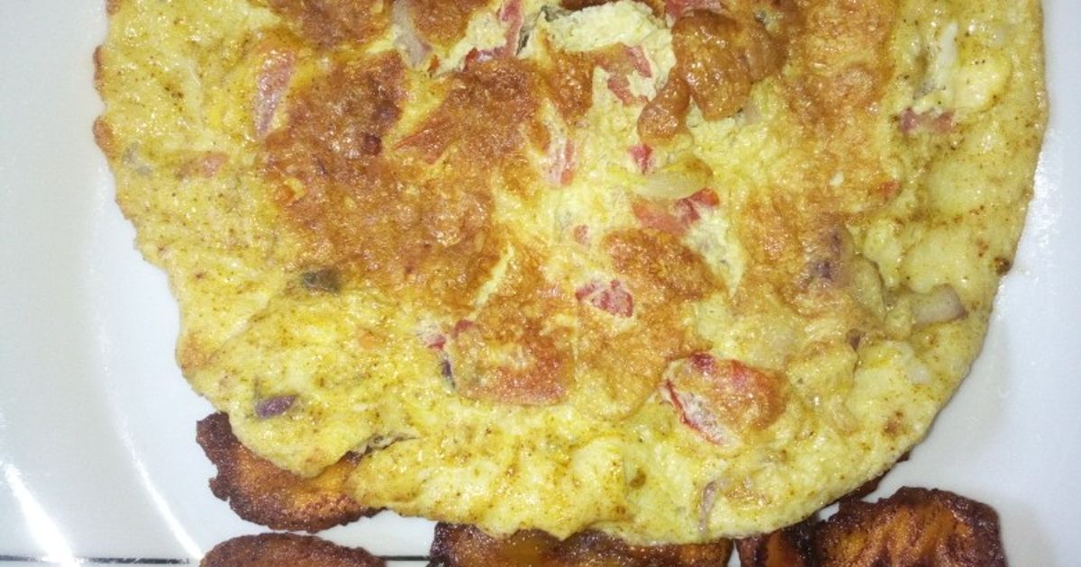 Plantain Chips With Fried Egg Recipe by Afreeda's_Bakery - Cookpad