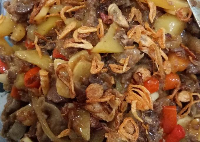 Resep Oseng kentang istimewa oleh Titin Khrisminawati - Cookpad