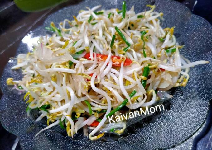 Resep 22. Cah Toge Kucai oleh Kaivan Mom - Cookpad