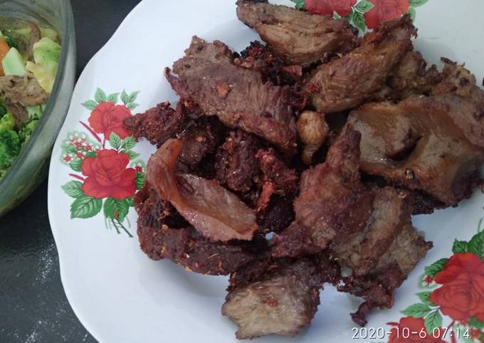Resep Daging goreng oleh Indah Ayu - Cookpad