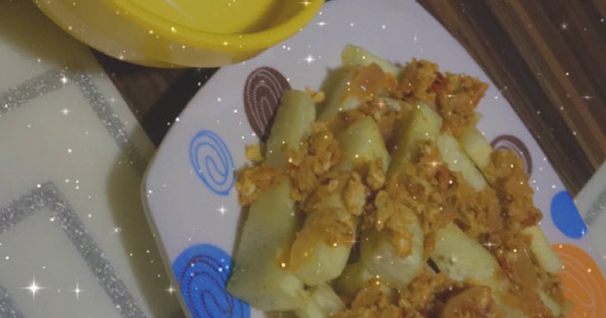 Yam fingers and egg sauce with custard Recipe by Meerah's Cuisine - Cookpad