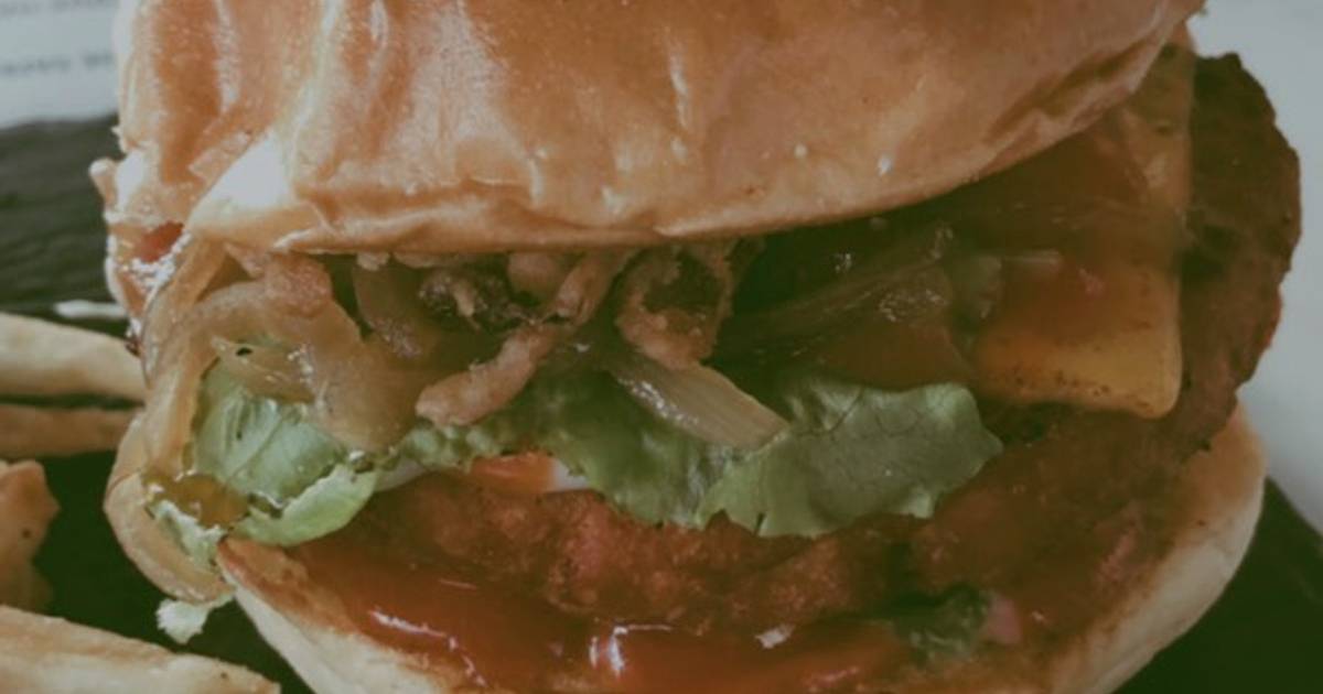 Resep Burger simpel oleh mawarni sukma - Cookpad