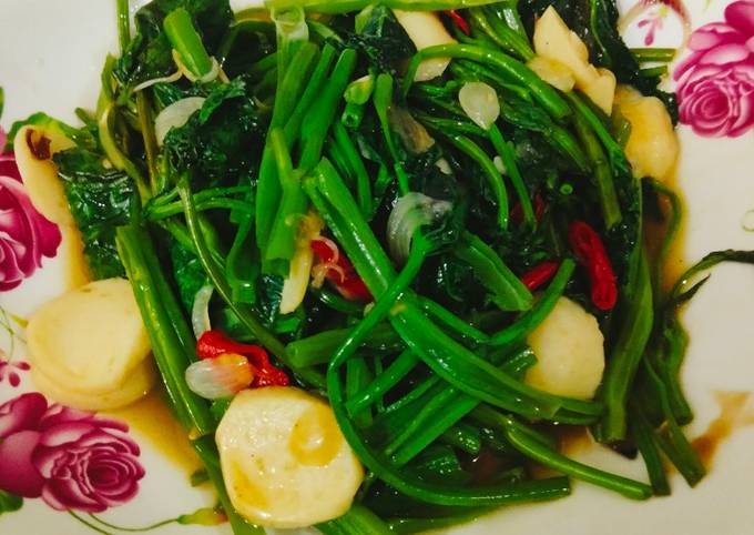 Resep Tumis Kangkung Bakso Saos Tiram Oleh Nicky Lizarini Cookpad