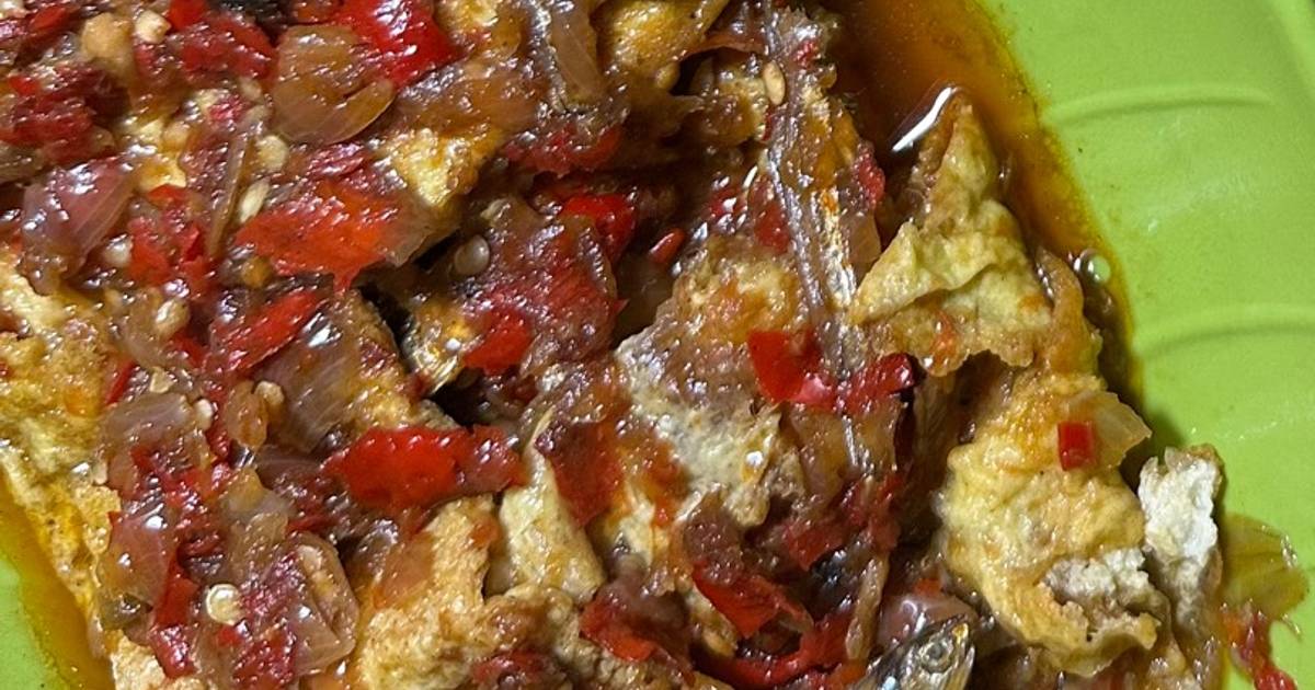 Resep Sambal telur dadar ikan teri oleh panemorfia angela - Cookpad