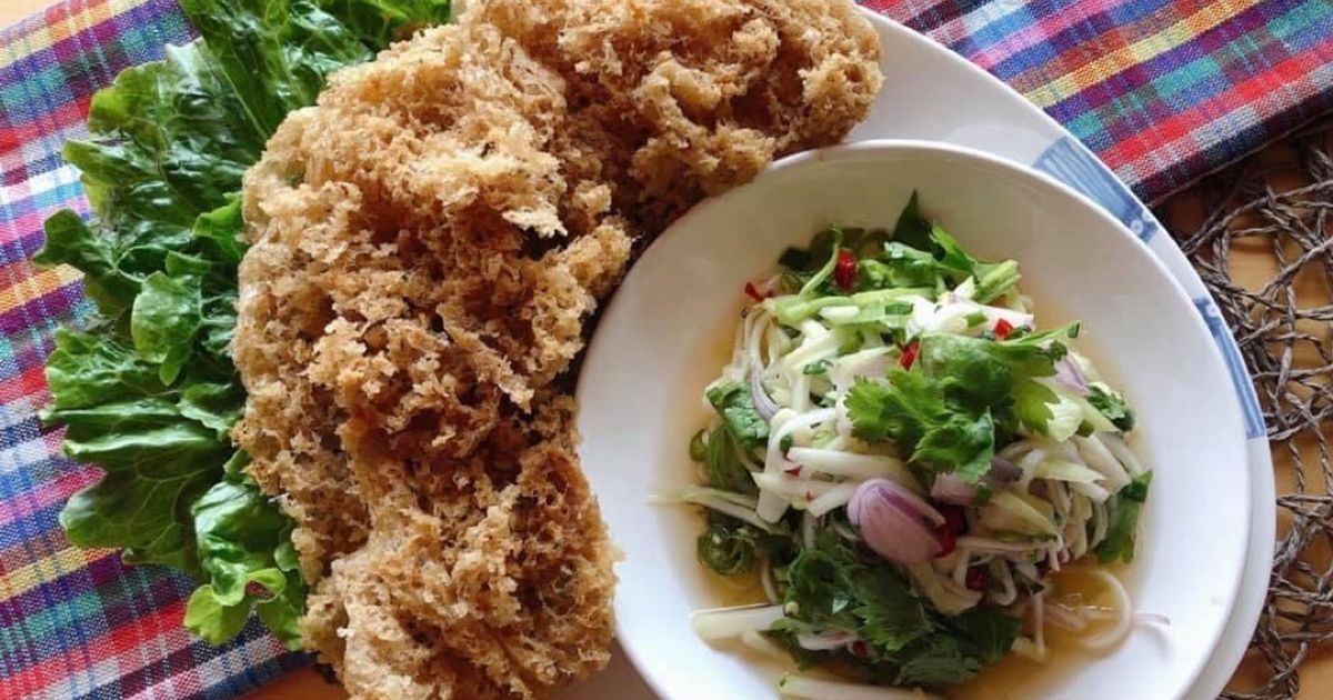 🧑🏽‍🍳🧑🏼‍🍳Thai Style Salad • Crispy Fish With Green Mango Salad • Yum Pla ...