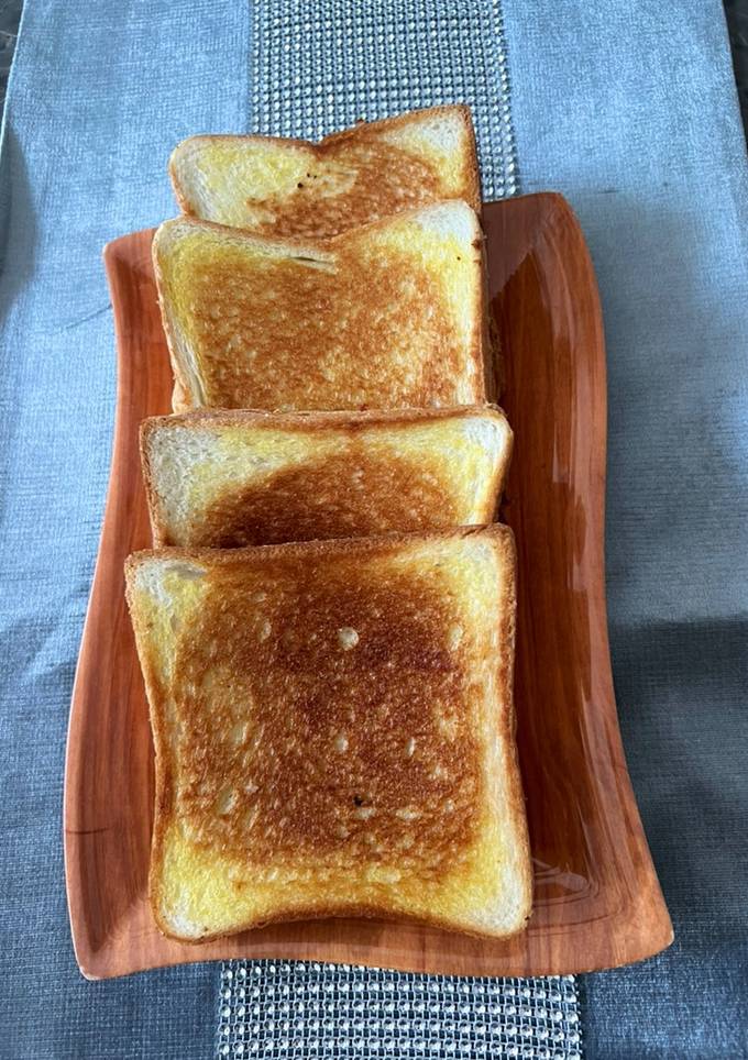 Resep Roti Bakar Cornet Beef dan Cheese oleh Bina Imansiati - Cookpad