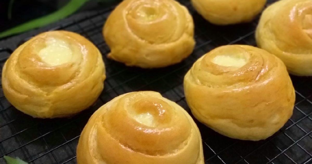 Resep Custard Rose Rolls Bread oleh Ka Pawon by Elysnawati - Cookpad