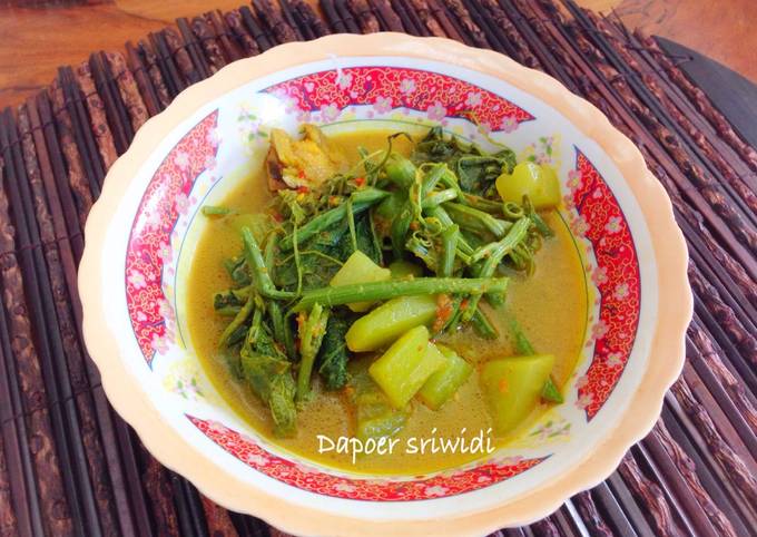 Resep Kuah labu dan daun labu oleh Dapoer sriwidi - Cookpad