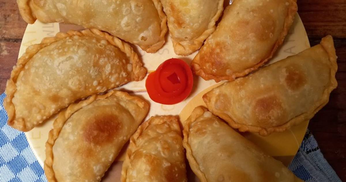 Resep Pastel Isi Sayur oleh 🌱Bunda Zaza - Cookpad