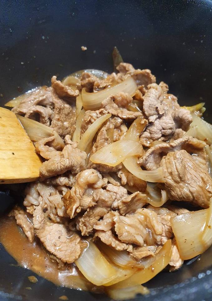 洋蔥炒牛肉 食譜與作法 by yy - Cookpad