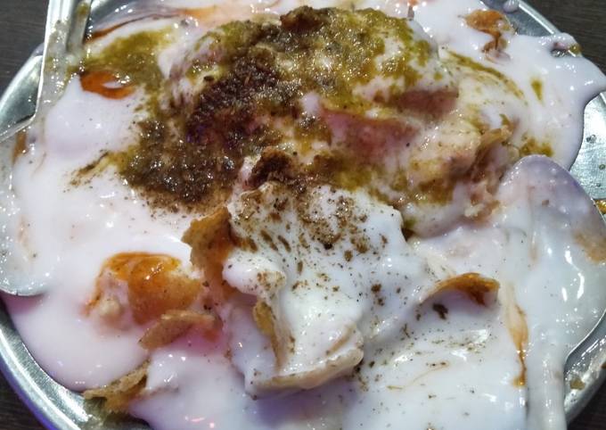 Dahi bhalla chat Recipe by Neelam Sahil Sukhija - Cookpad