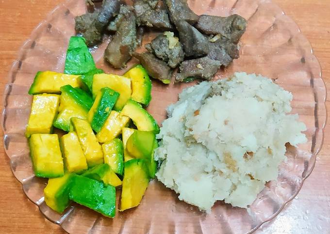 Pechuga de Pato Salteada al ajo con Puré de Malanga Receta de Rolando ...