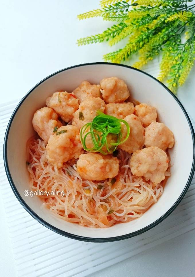 Resep 11. Sup Tomat Bola Udang oleh Ken - Cookpad