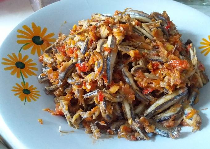 Resep Teri Basah Balado / ikan mairo oleh yeny 👩‍🍳 - Cookpad
