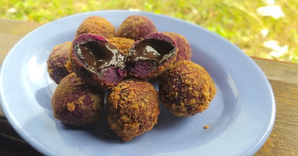 Resep Bola bola ubi ungu coklat lumer oleh Fitri Puspita Sari - Cookpad