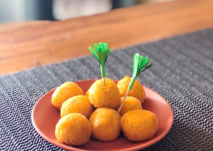 Resep Bitterbalen oleh Ghea Prasita - Cookpad