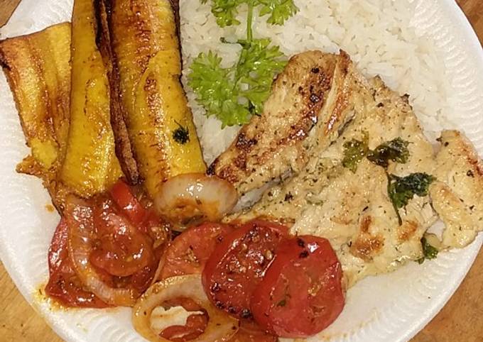 Pollo a la plancha... Y salsa ranchera Receta de Ana Muñoz- Cookpad