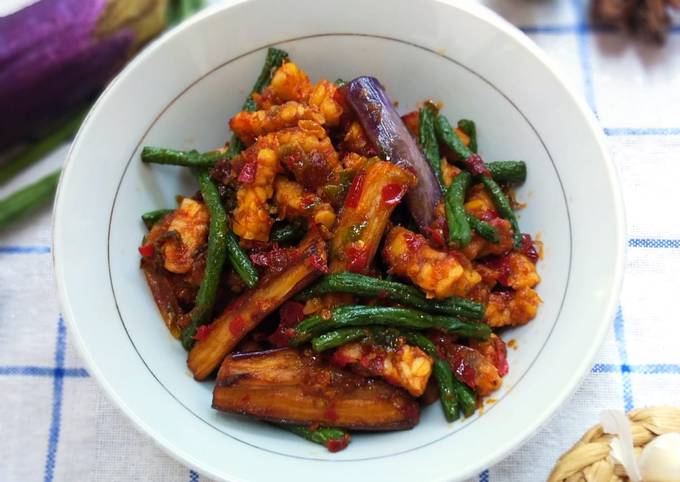 Resep Sambal Raja Khas Kutai oleh Qaulan Sadida - Cookpad