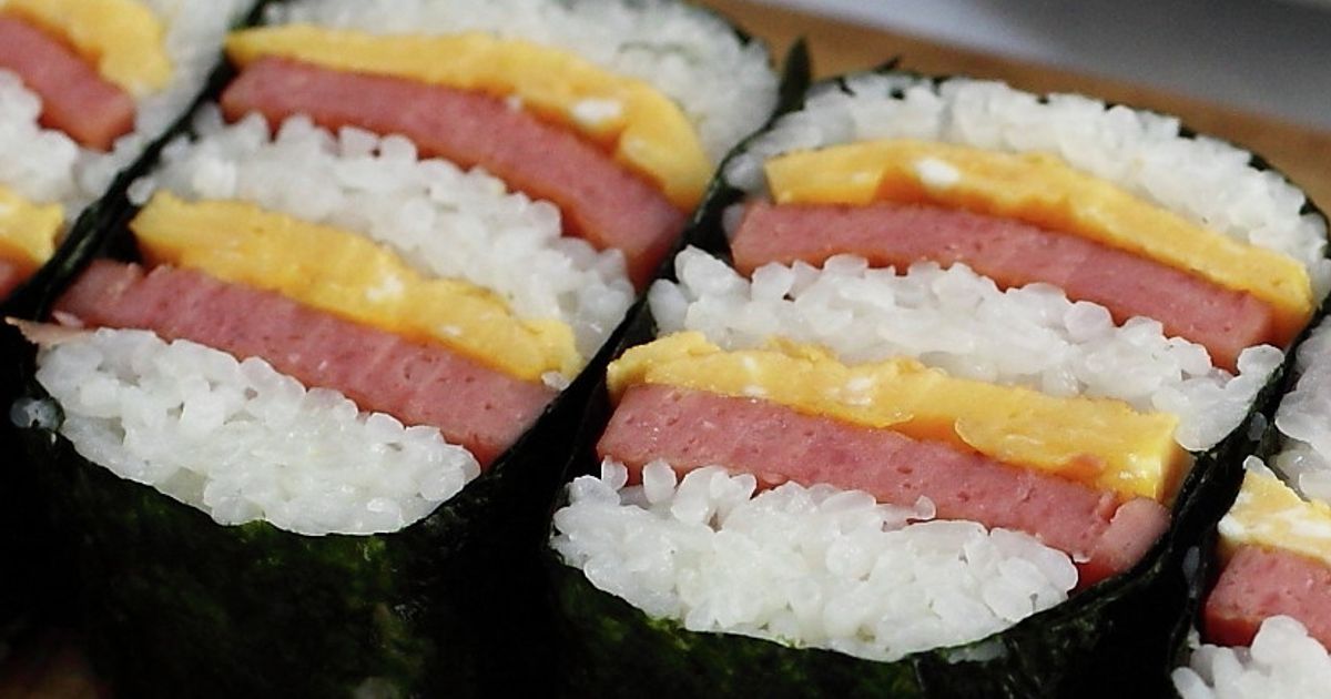 Rolled Pork And Egg Onigiri Recipe by ぷらっちょ