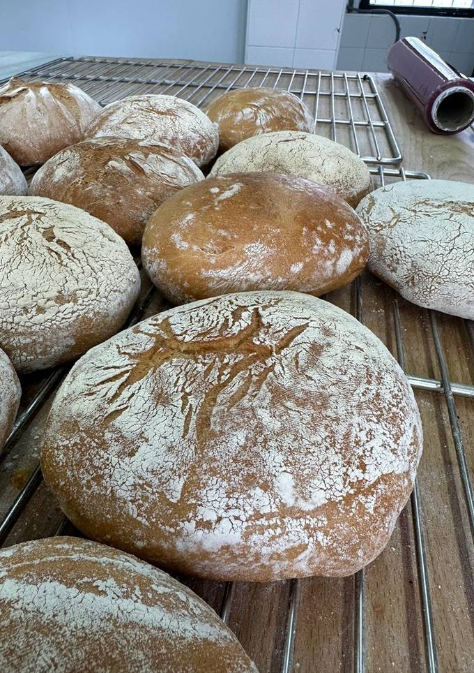 Pan rústico de masa madre (blanco) Receta de Laura García Rodríguez ...