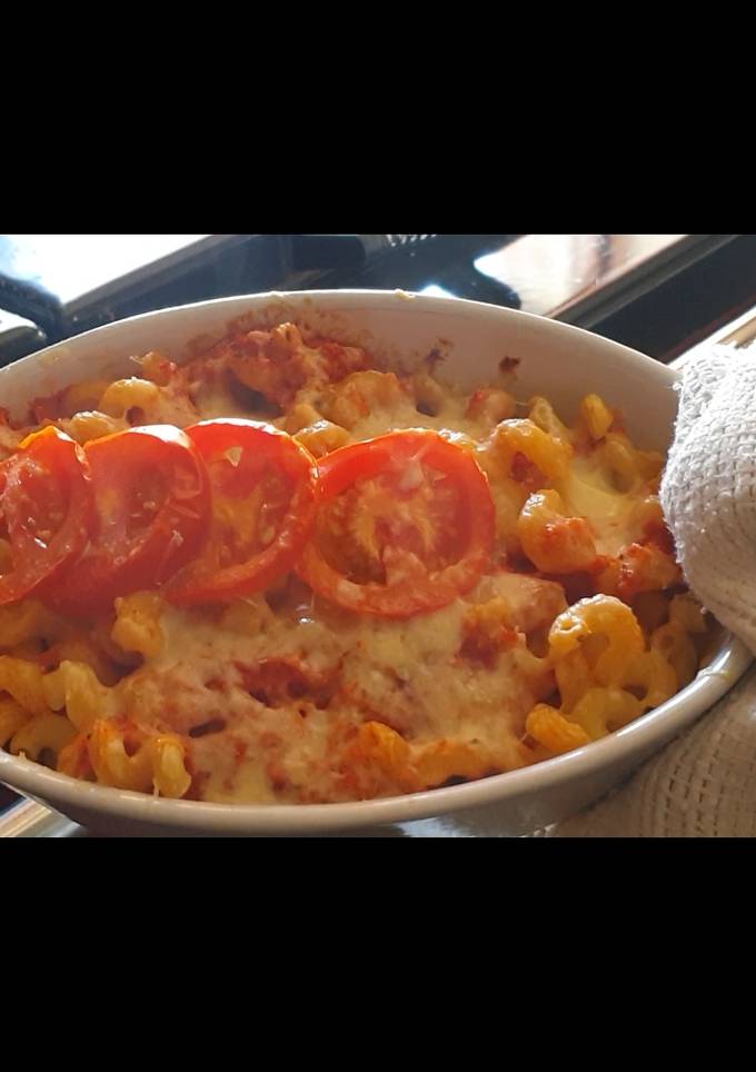 Rainbow pasta bake Recipe by Foodiegeektrish - Cookpad