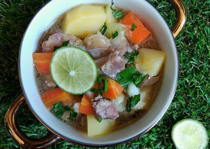 Resep Sop Tetelan Sapi Rempah oleh Rinafajh - Cookpad