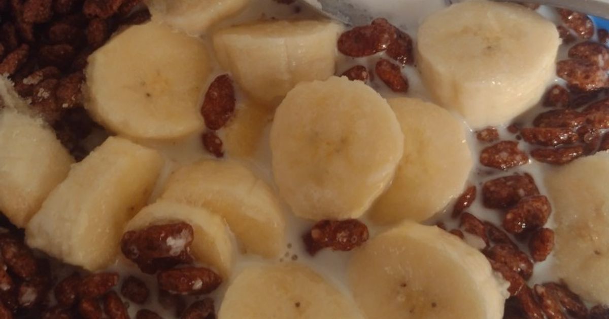 Cereal Choco Krispis Con Leche Y Plátano. 🍌😋😋 Receta de Faby Barajitas ...