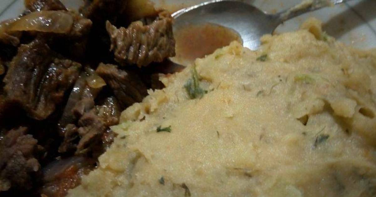 Mashed matoke served wid beef stew Recipe by Thelma Sherry - Cookpad