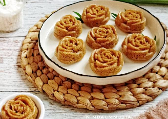 Resep Kue Apam Mawar Gula Merah oleh Nindaummuzia - Cookpad