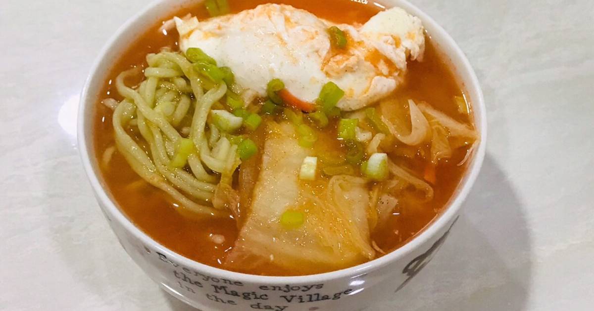 Resep Mie kuah & kimchi oleh Angela Litha - Cookpad