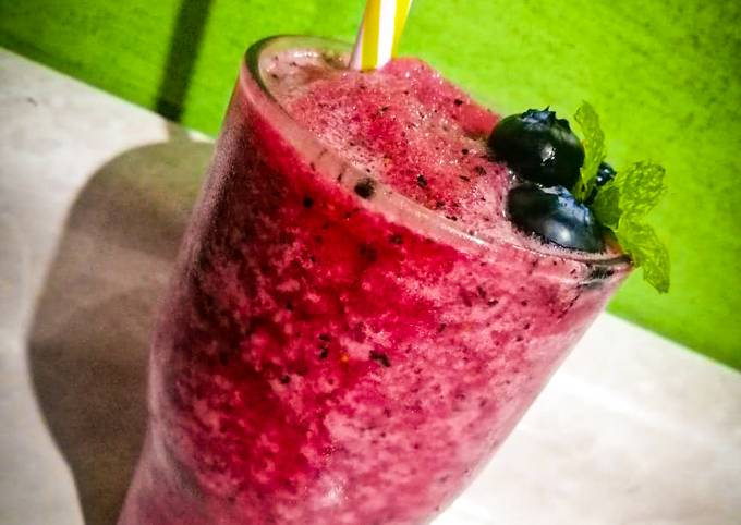 Blueberry Lim Frappé Receta de Iliana Yubi Cortés León - Cookpad