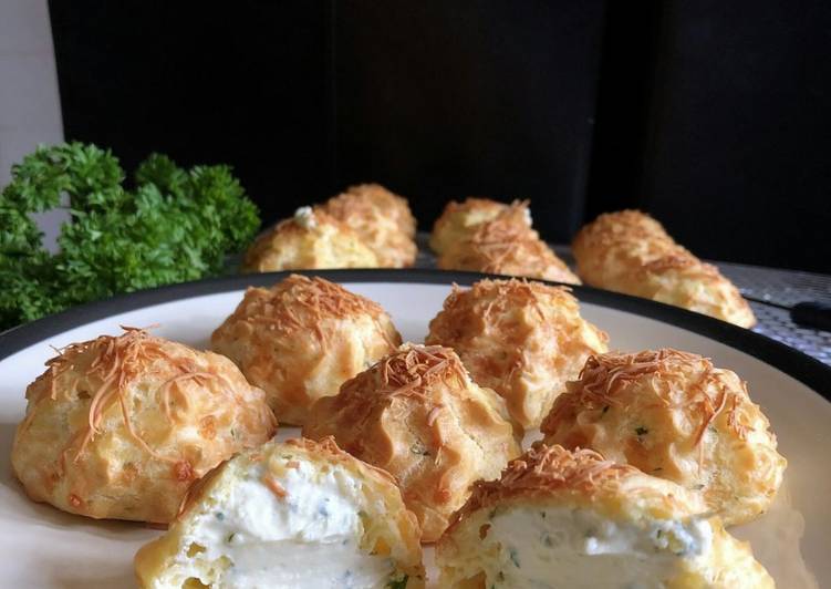 Resep Sus Keju Isi Cream Cheese oleh Cooking with Sheila - Cookpad