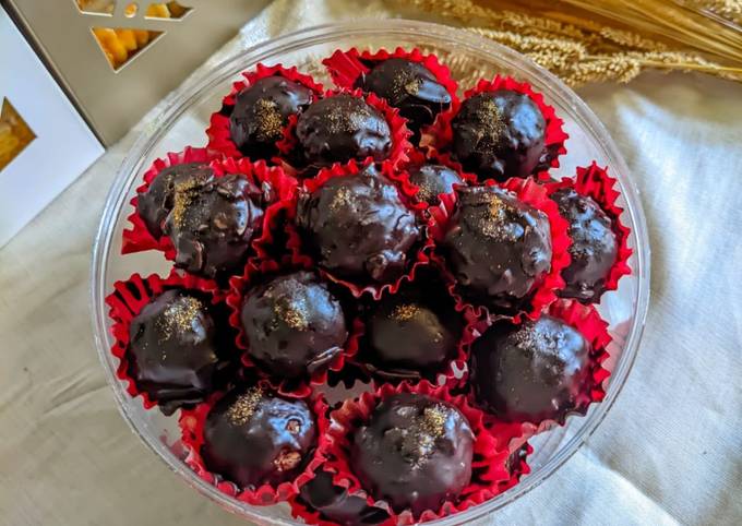 Resep Peanut rocher cookies (Ferrero rocher) oleh Yaya Chaniago - Cookpad