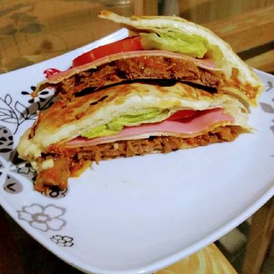 Sándwich de Carne mechada Receta de Maria Elena Rengifo- Cookpad