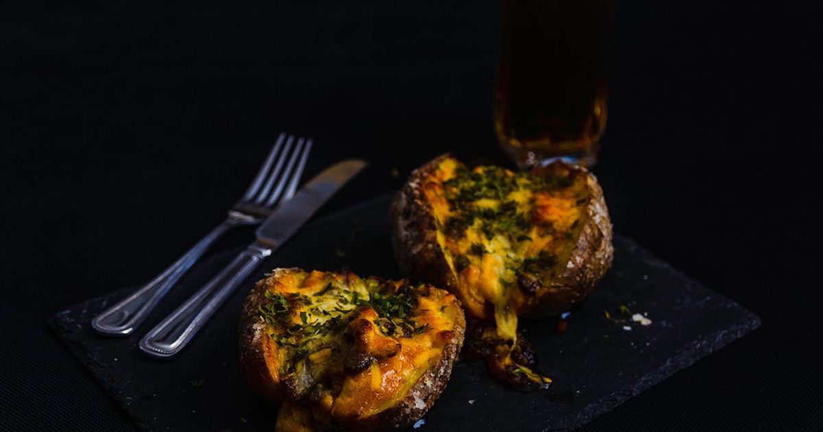 Coronation Chicken In Jacket Potatoe Recipe by Ferenc Szklenar - Cookpad