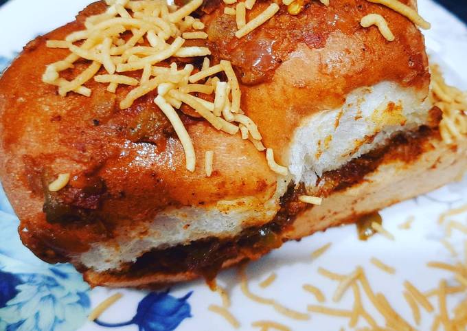 Masala paav Recipe by Astha Srivastava - Cookpad