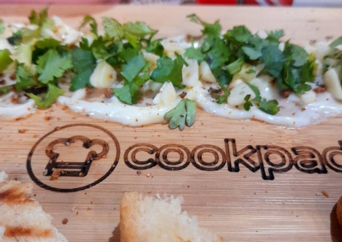 Italian seasoning Garlic butter board Recipe by Tehmina Hashmi - Cookpad