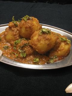 Harita Mendha દ્વારા રેસીપી લસણીયા બટેટા (Lasaniya Batata Recipe In ...