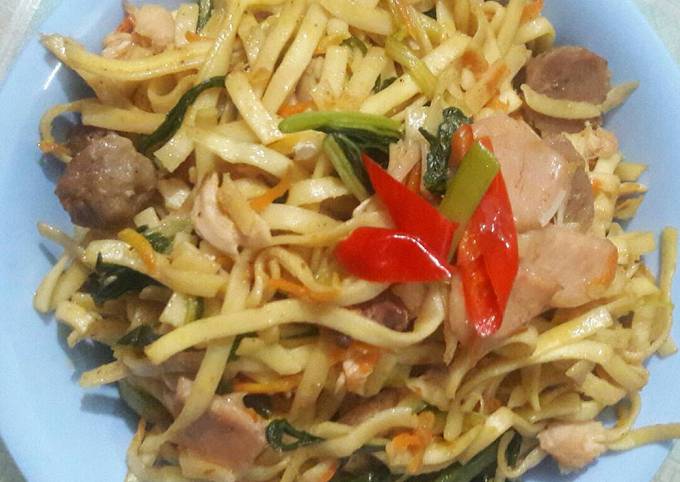 Resep Mie Goreng Lebar oleh Maya Emeltien Phe - Cookpad