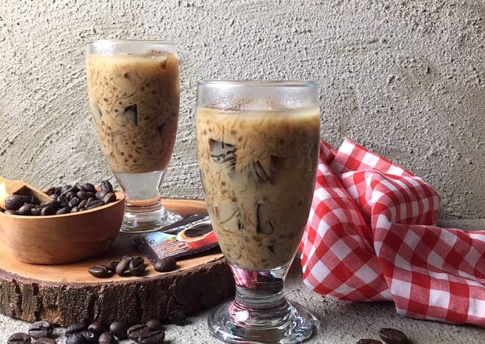 Resep Es sago Kopi Jelly / Coffee Jelly Sago Drinks oleh TriLim - Cookpad