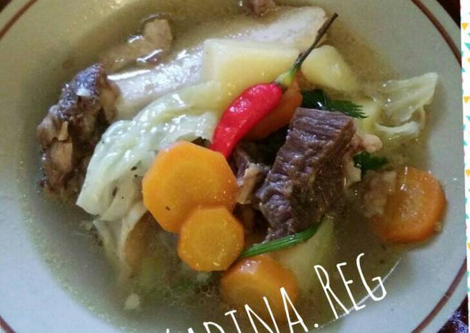 Resep Sop balungan oleh karunia b. retnani - Cookpad