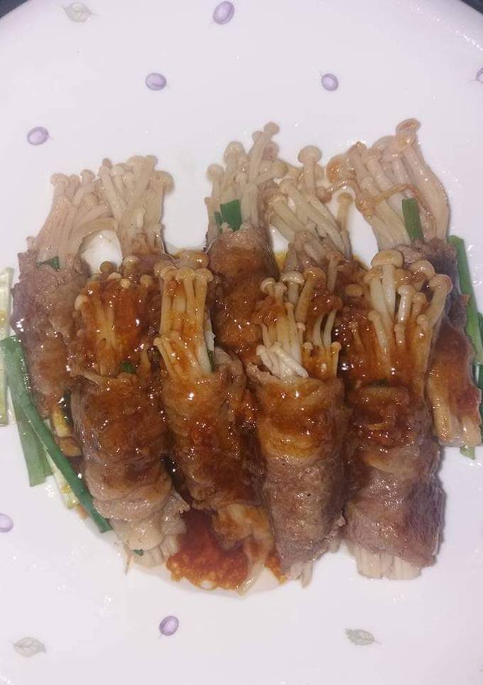 Resep Beef slice with enoki mushroom oleh hanik kusuma - Cookpad