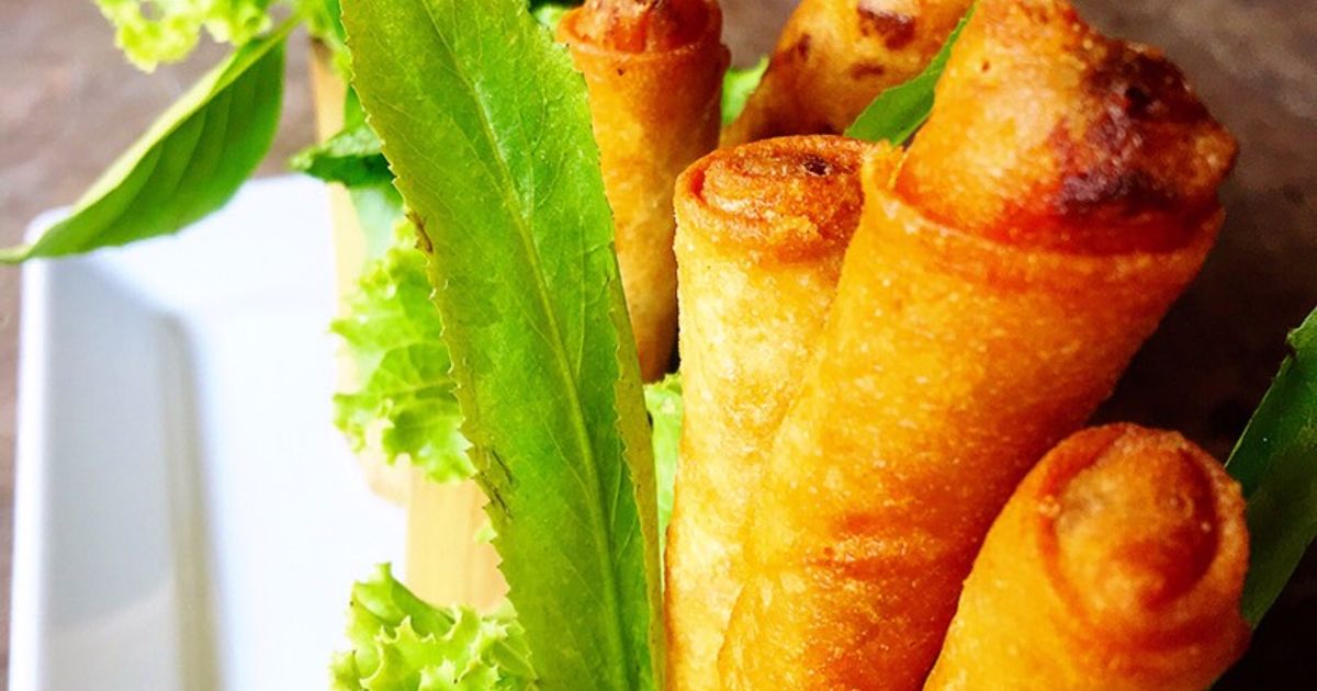 Fried Spring Rolls Recipe By Kanpong Parnnark