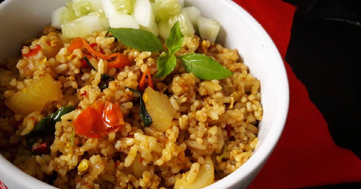 Resep Nasi Goreng Kikil Kemangi oleh Pawon mair (Irma Rahmawati) - Cookpad