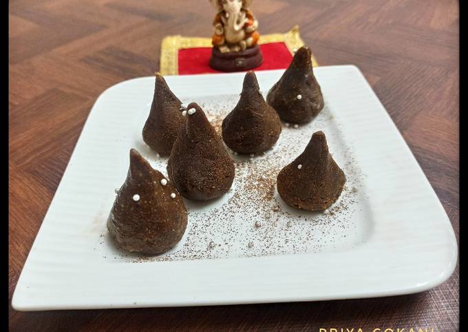 Chocolate Modak from Roasted Chana Recipe by Priya Gokani - Cookpad