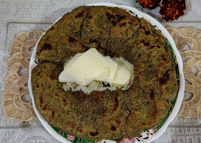 Saag wali bajre ki roti Recipe by Seema Sharma - Cookpad