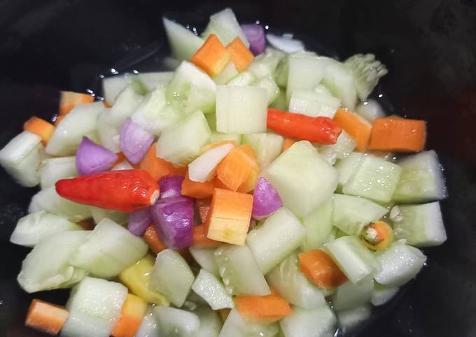 Resep Acar timun wortel oleh Betrisia - Cookpad