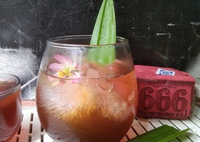 Resep Es Teh pandan nutrijell oleh Mak Win - Cookpad