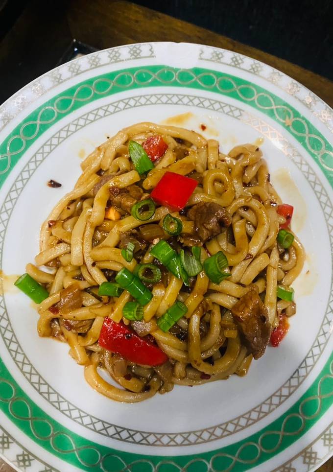 Resipi Mee Udon Goreng Daging oleh Erma Yusnida - Cookpad